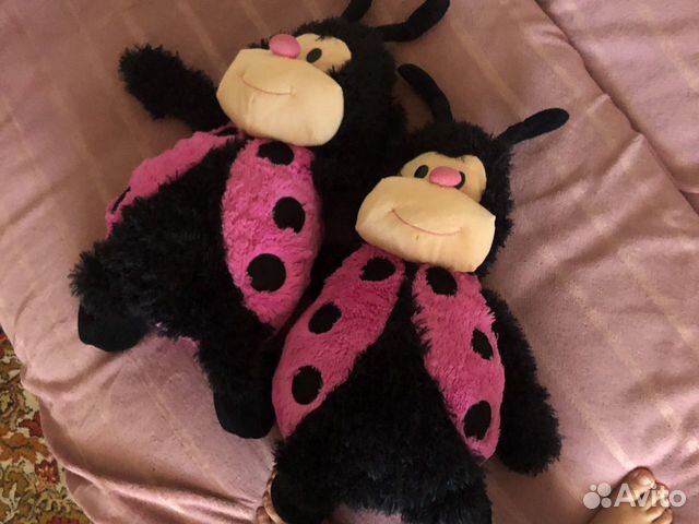 Продам две бож е коровки