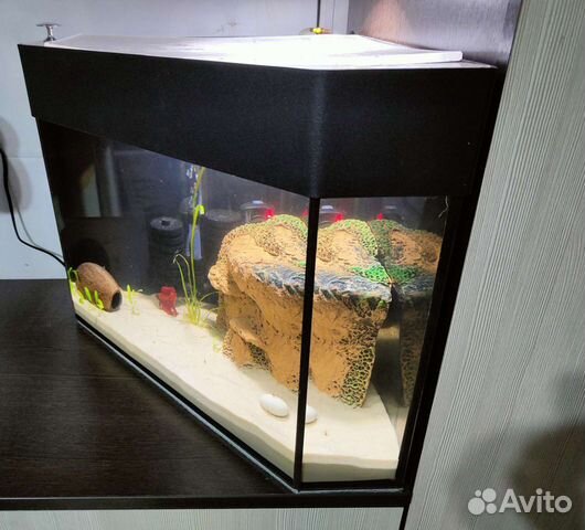Аквариум угловой